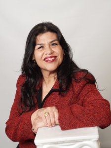 Meet novelist Guadalupe Garcia McCall | The Hispanic Reader